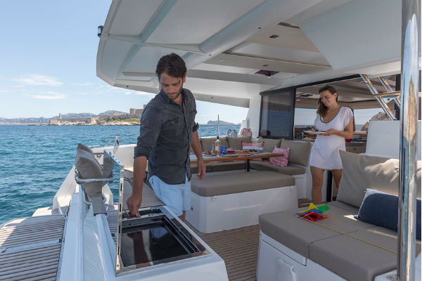 Astréa 42, Bareboat Catamarans Charter - Sail Connections